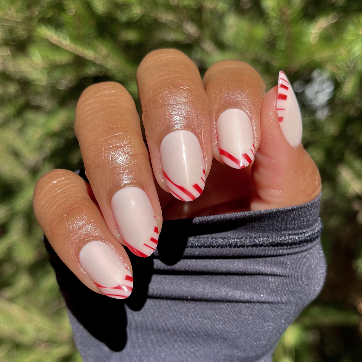 Candy Cane French | Medium | Oval - Tab Press-On – Olive and June